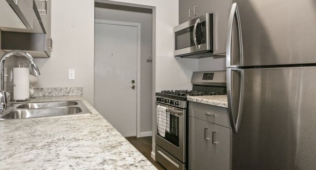 Brighton Square Apartments Reviews - Madison, WI | 354 Kent Lane | 32 ...