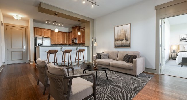 Trinity Commons at Erwin Reviews - Durham, NC | 2530 Erwin Road | 102 ...