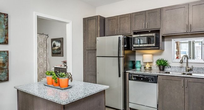 119 South Apartments Reviews - Mebane, NC | 3000 Bluebird Lane | 82 ...